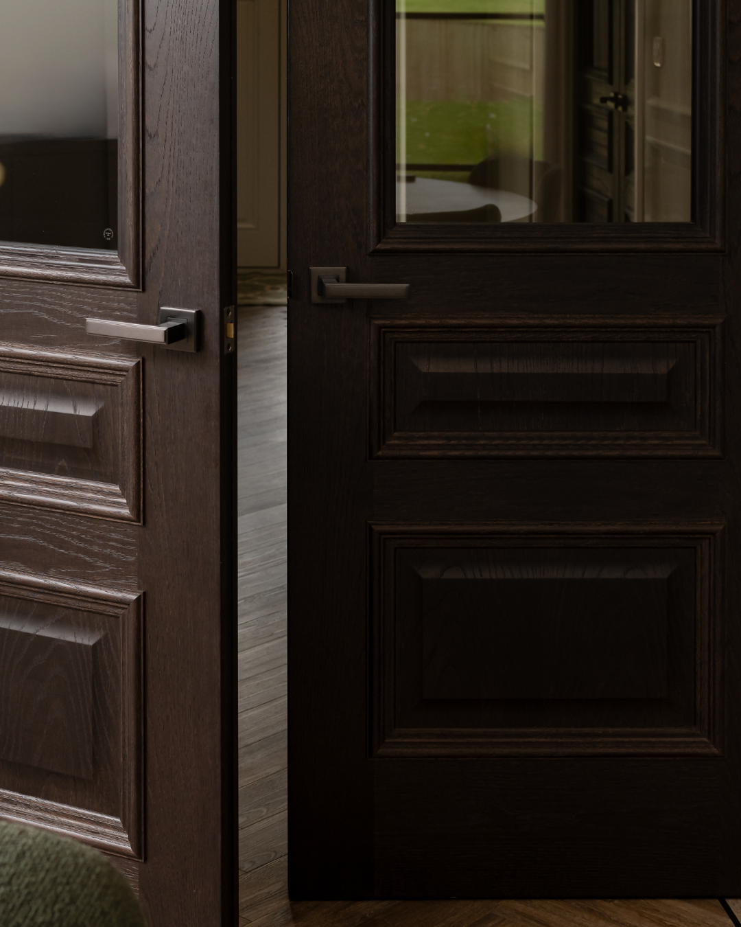 When Do Doors Need a Leading Edge?