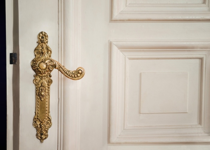 Expert guide to choosing interior door handles and knobs